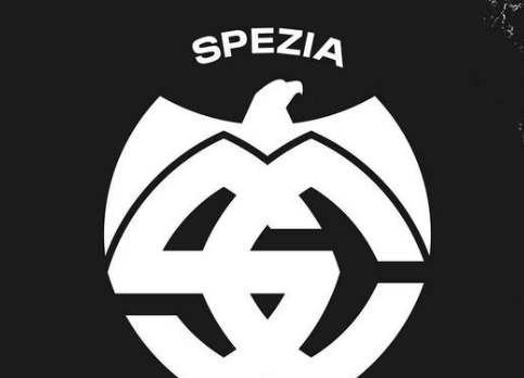 Ricordate le polemiche per la maglia "con le svastiche" della ...